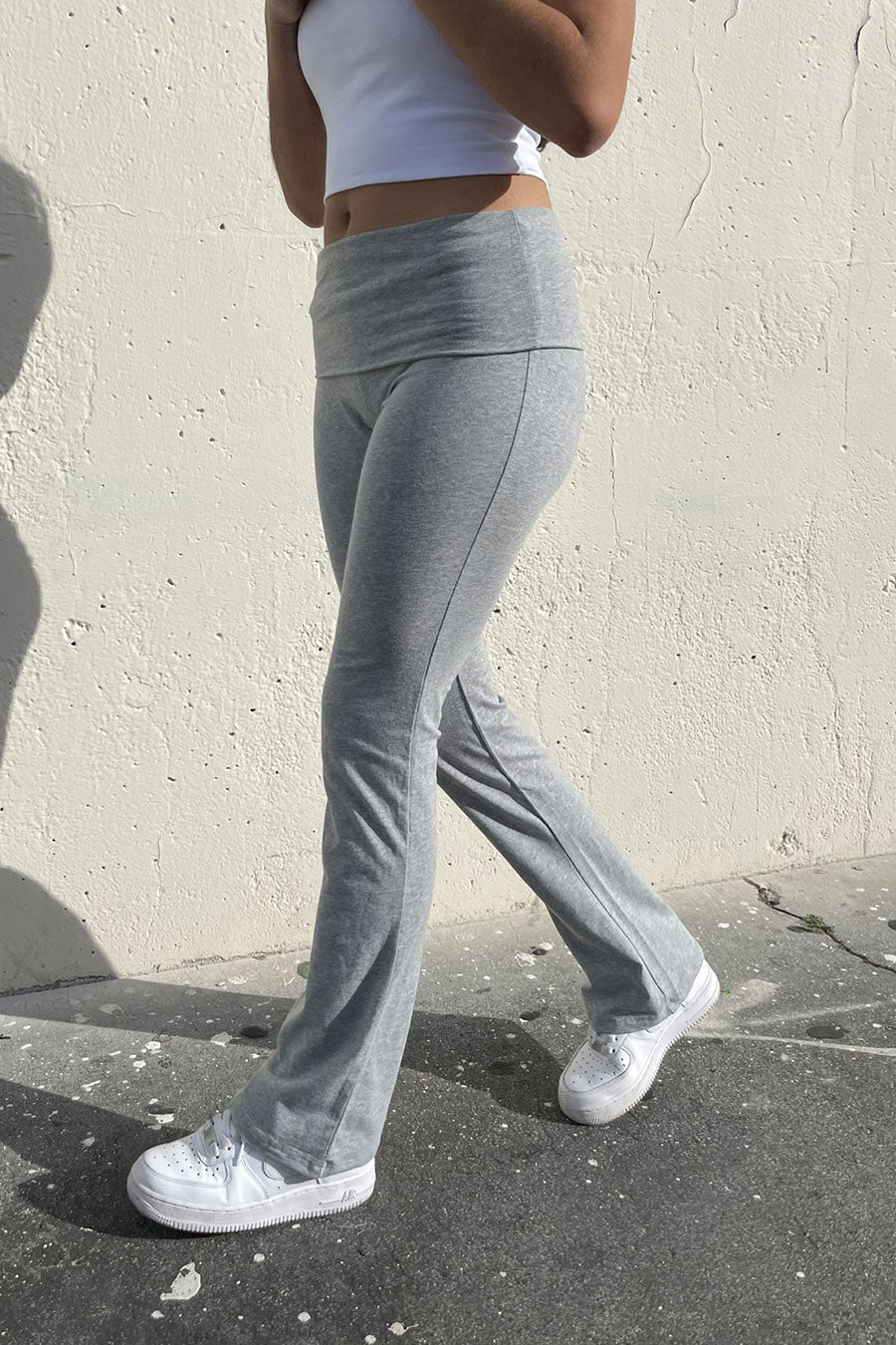 Basic Low-Rise Banded Waist Flare Yoga Pants– HyperBees